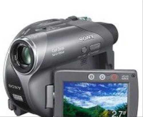 Sony DCR-DVD205E - цифровая видеокамера