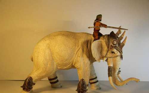 Слон боевой Schleich 2011 / Battle elephant 70 063