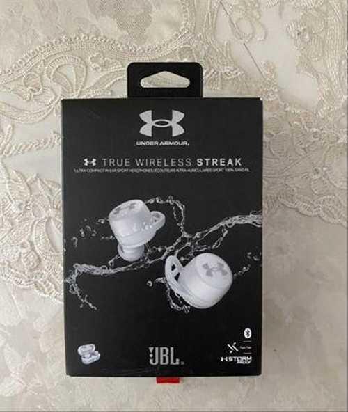 Беспроводные наушники JBL x Under Armour