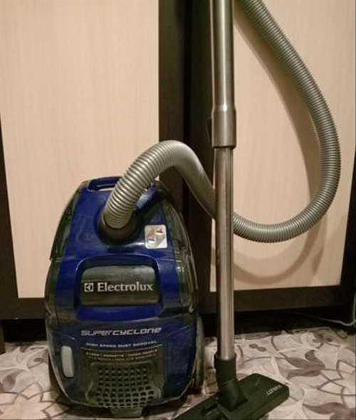 Пылесос Electrolux 2100