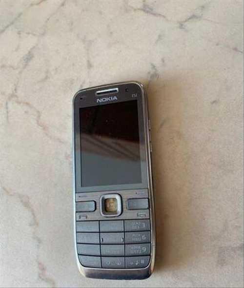 Телефон Nokia Е52