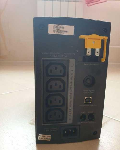 Ибп APC Back-UPS 700VA (BX700UI)