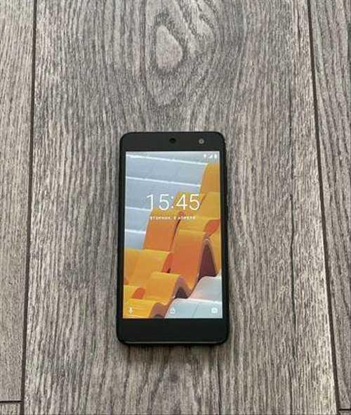 Телефон Wileyfox Swift