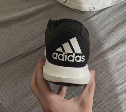 Кроссовки Adidas Coreracer