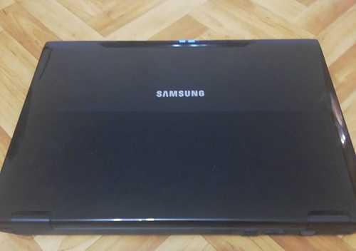 Ноутбук Samsung np-r710