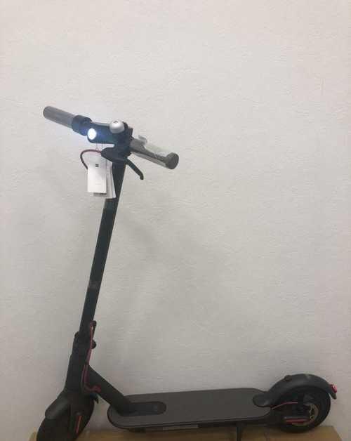 Электросамокат Xiaomi Mijia M365 Electric Scooter