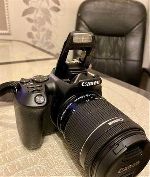 Зеркальный фотоаппарат canon EOS250D