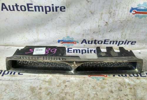 Решетка радиатора Mitsubishi Galant EA1A 4G64GDI