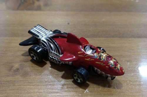 HOT wheels Sharkcruiser (красный) 2011