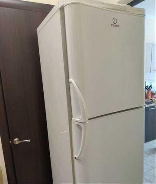 Холодильник Indesit No Frost