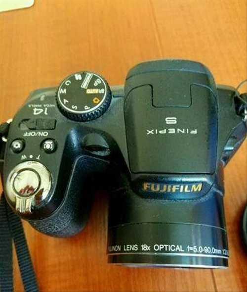 Фотоапарат fujifilm Finepix S,апарату 8 лет,рабочи