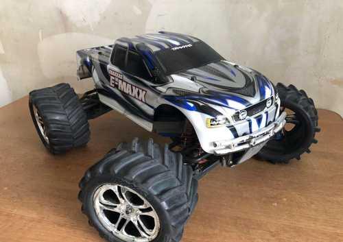 Радиоуправляемая машина Traxxas E-Maxx