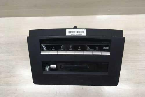 DVD чейнджер Mercedes 221