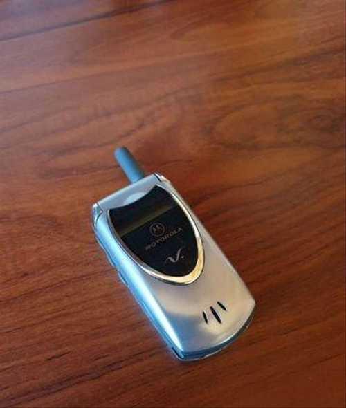 Телефон Motorola V60