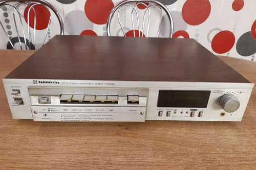Магнитофон Radiotehnika m-201
