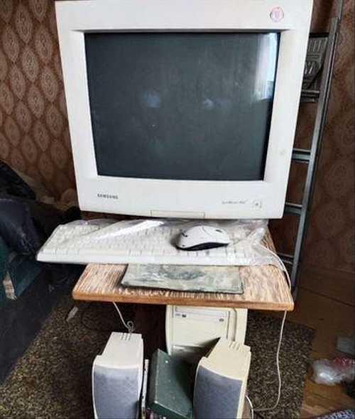 Компьютер, монитор, системный блок колонки