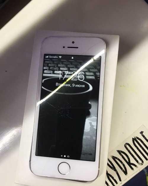 Телефон iPhone 5SE 64 GB