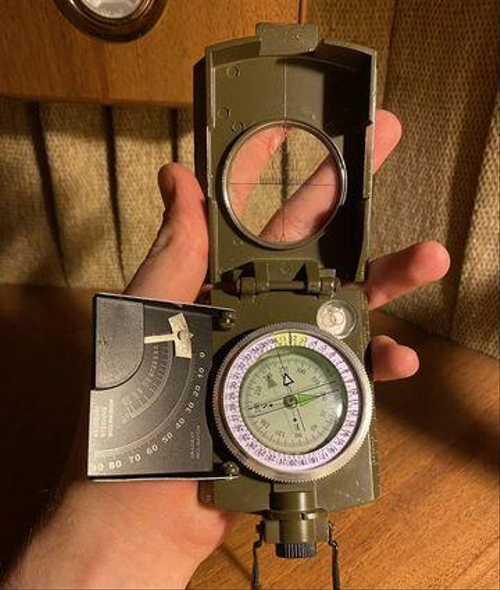 Tracking compass