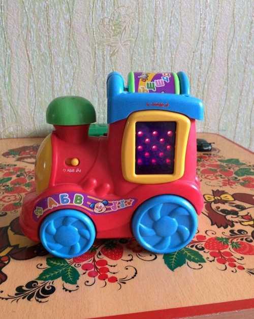 Развивающий паровоз fisher price