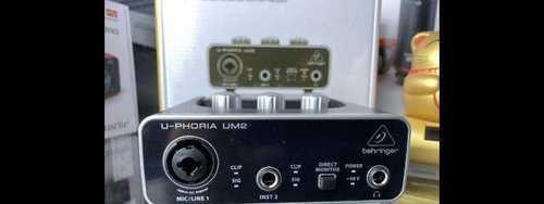 Звуковая карта behringer u-phoria um2
