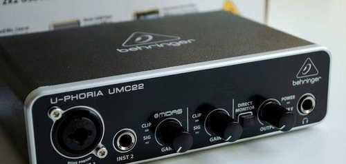 Внешняя звуковая карта behringer UMC22