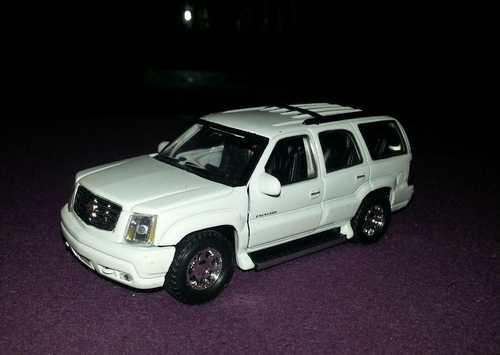 Cadillac escalade "Welly" 1/43