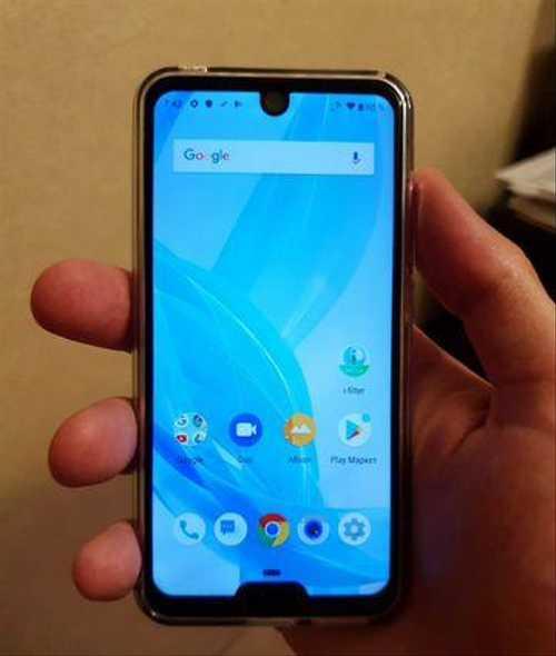 Aquos r2 compact