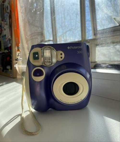 Polaroid 300 (instax)
