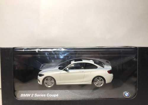 Модель автомобиля BMW 2 series coupe 1/43