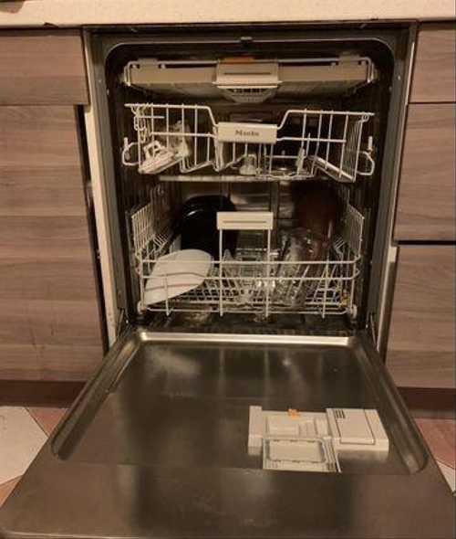 Посудомоечная машина встраиваемая Miele