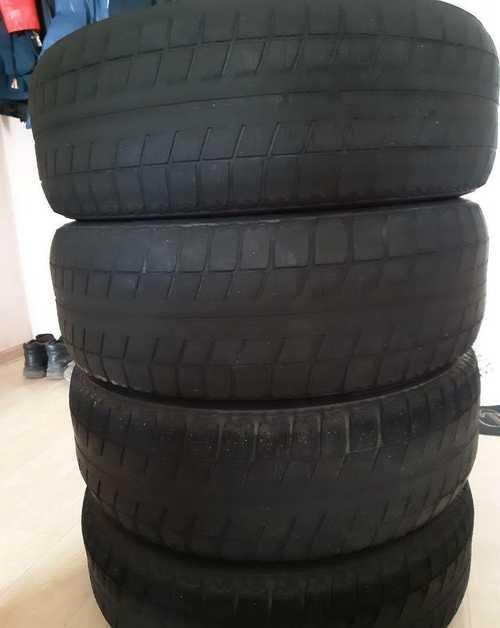 Bridgestone Blizzak Revo 2