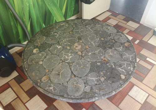 Стол из натурального камня