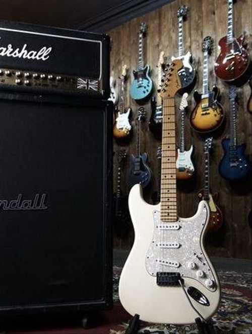 Электрогитара Fender Deluxe Stratocaster, USA 2013