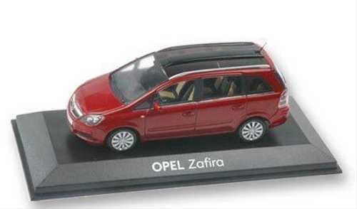 Модель Опель Зафира В (Family) от Minichamps