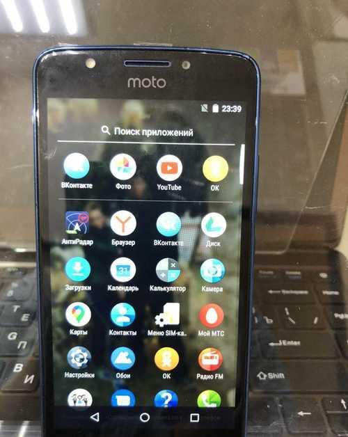 Телефон Motorola Moto E 4 гб /979