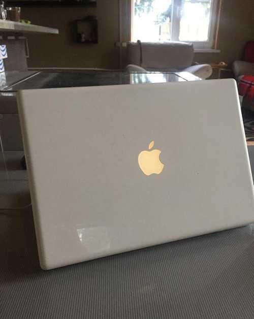 Apple MacBook Белый 2008