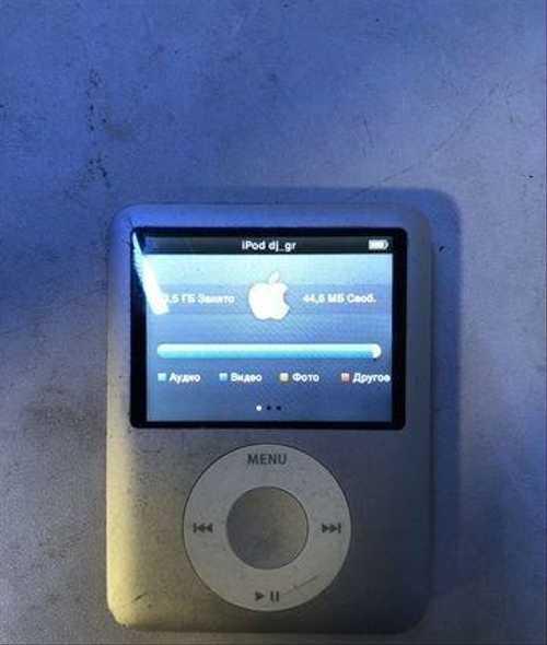 Apple iPod Nano 3rd Gen 4GB