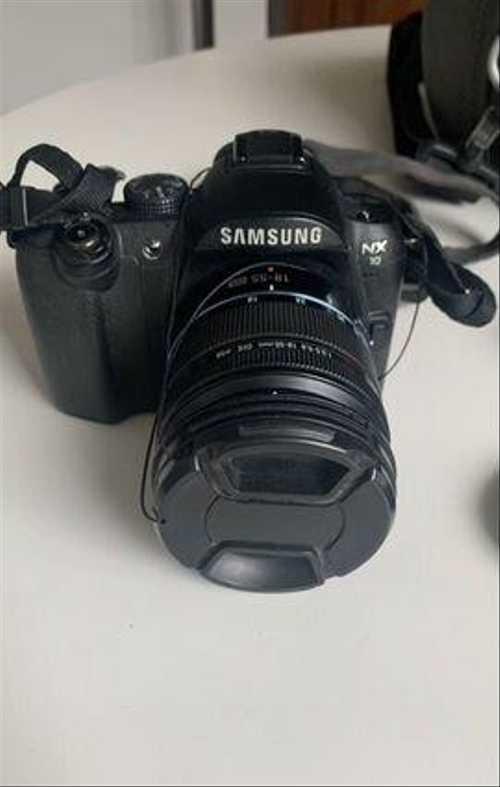 Зеркальный фотоаппарат Samsung NX10