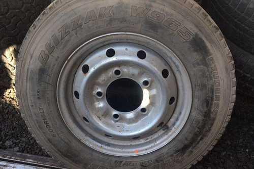 Bridgestone blizzak W965. 6.00R15