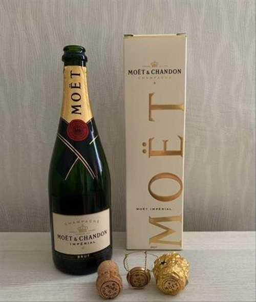 Moet Chandon бутылка и коробка