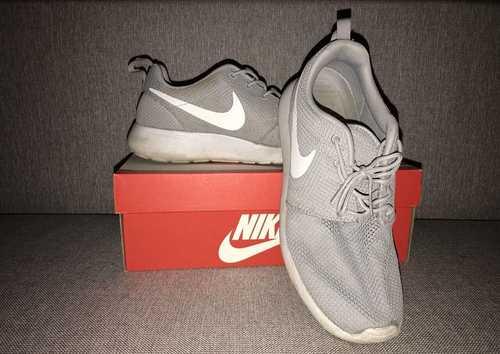 Кроссовки Nike Roshe Run 7,5 uk