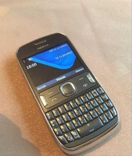 Телефон Nokia Asha 302