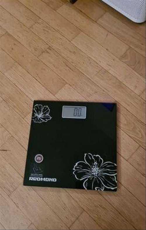 Весы напольные электронные Redmond RS-708