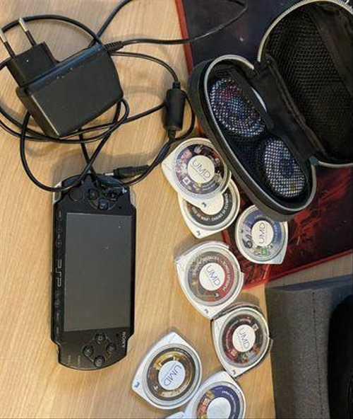 Sony PSP Slim 2008 + 18 игр на нее (без аккумулято