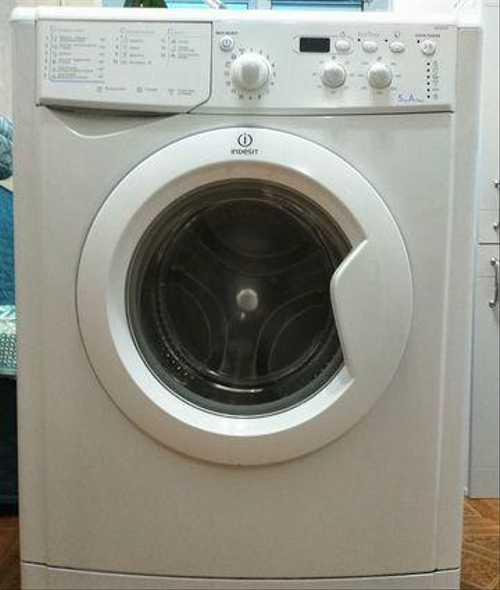 Стиральная машина Indesit iwsb 5105 CIS б/у