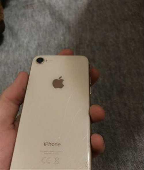 Телефон iPhone8