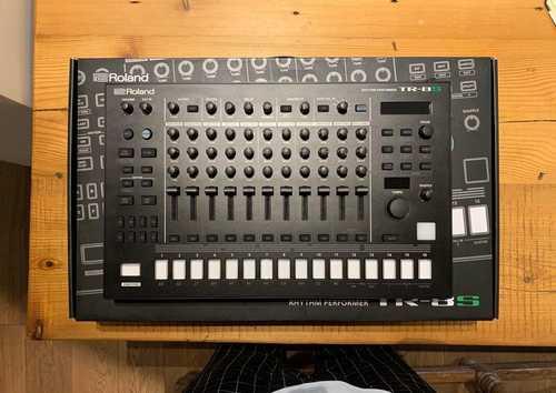 Roland TR 8S