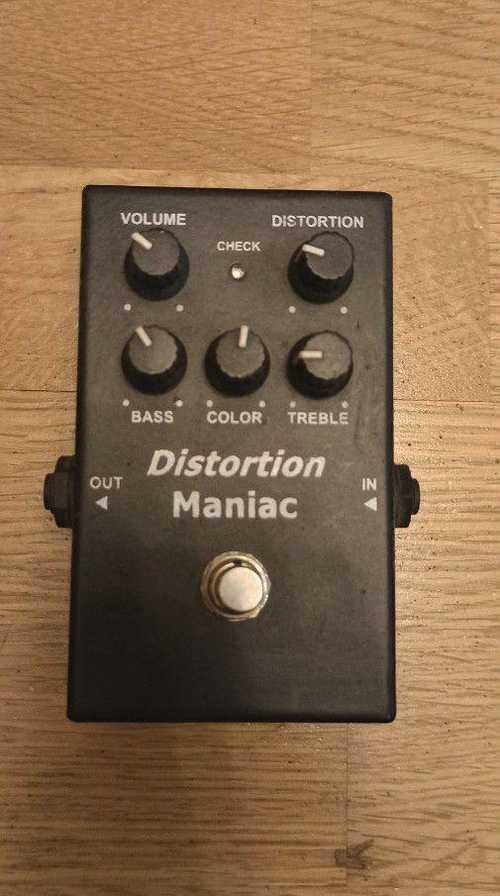 Гитарная педаль перегруз Distortion Maniac