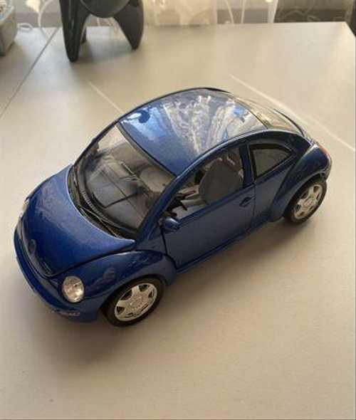 Bburago Volkswagen New Beetle синий 1998 1/18