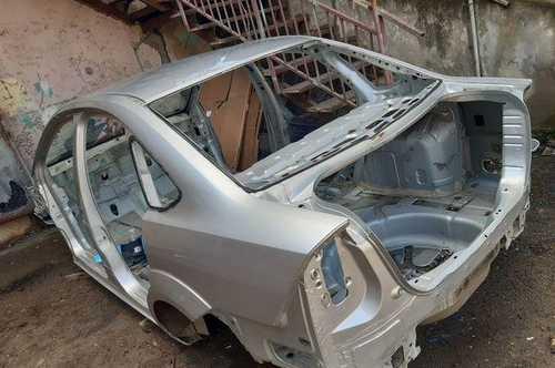 Ford focus 2 кузов седан, дористайлинг (2005г.)
